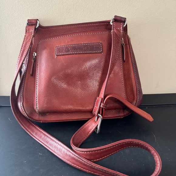 Fossil | Bags | Fossil Red Leather Shoulder Bag Crossbody Organizer ...